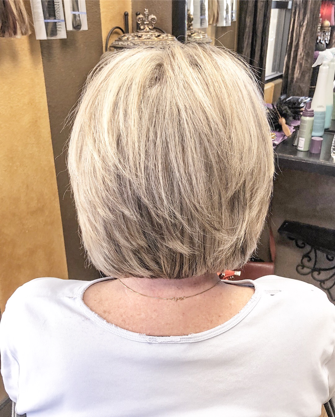 What To Know About Root Touch-Ups And Blonde Highlights – Laura K Collins
